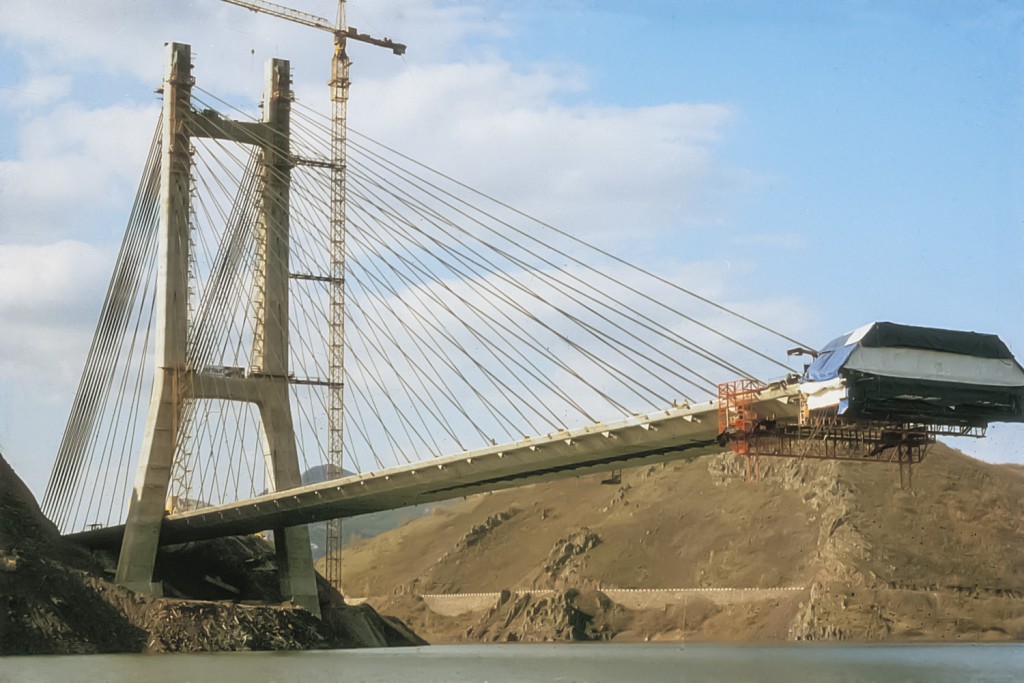 CFCSL The Carlos Fernandez Casado Bridge over the Barrios de Luna ...